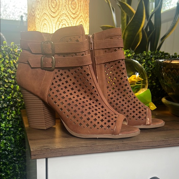 Brash | Shoes | Brash Brown Heeled Boots With Lasercut Design | Poshmark